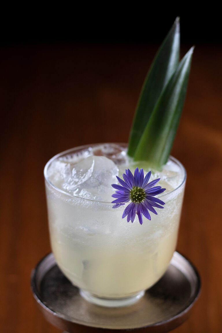 Ultimate Guide to Edible Flowers for Cocktails - Moody Mixologist