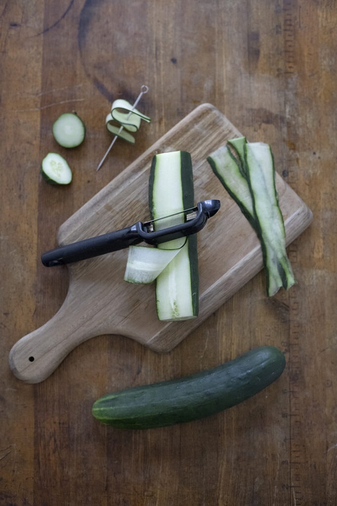 5 Easy (and Beautiful) Cocktail Garnishes - Moody Mixologist