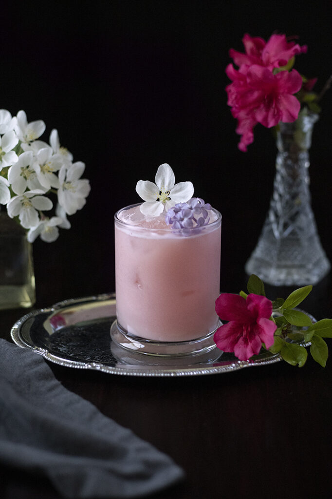 5 Easy (and Beautiful) Cocktail Garnishes - Moody Mixologist