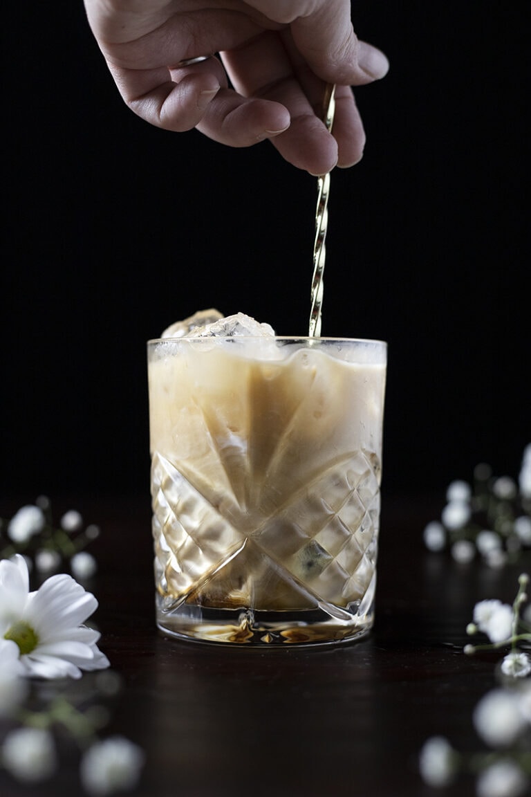 Classic White Russian Cocktail Recipe - Moody Mixologist