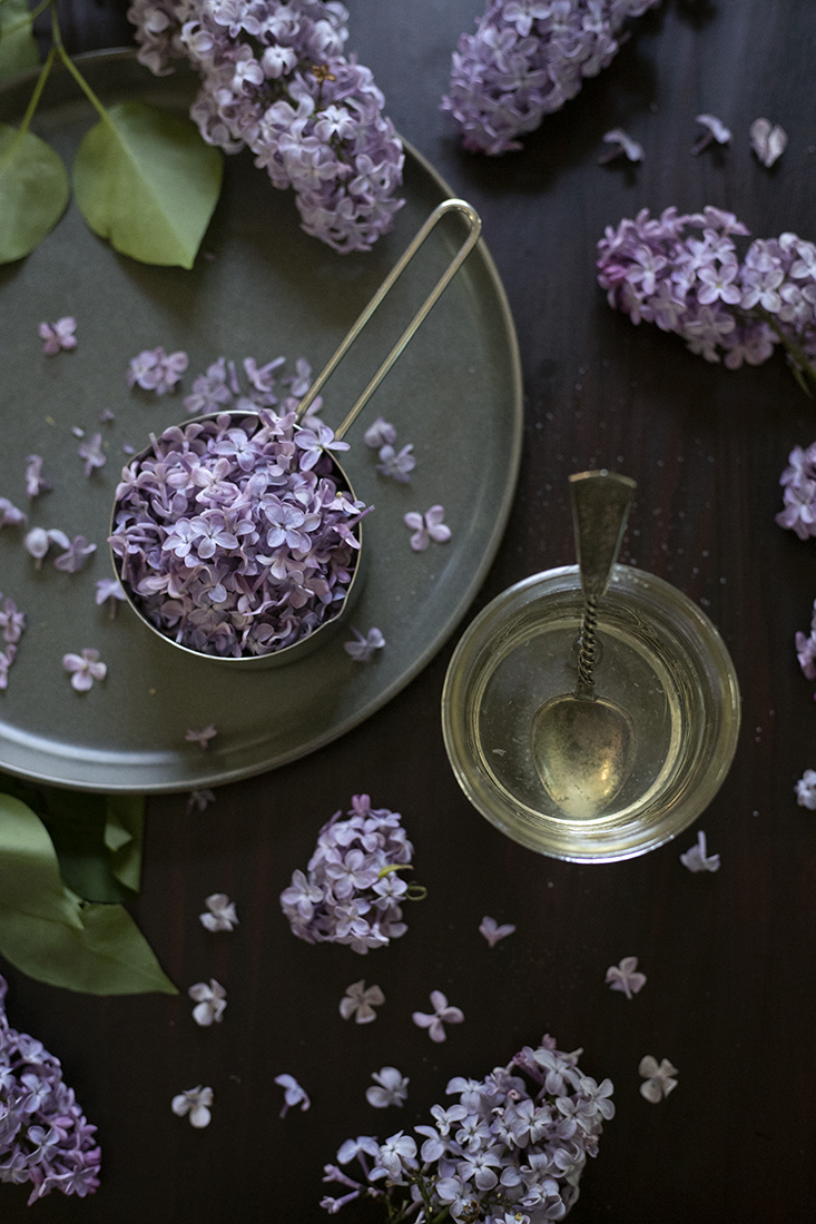How to Make Lilac Simple Syrup - Moody Mixologist