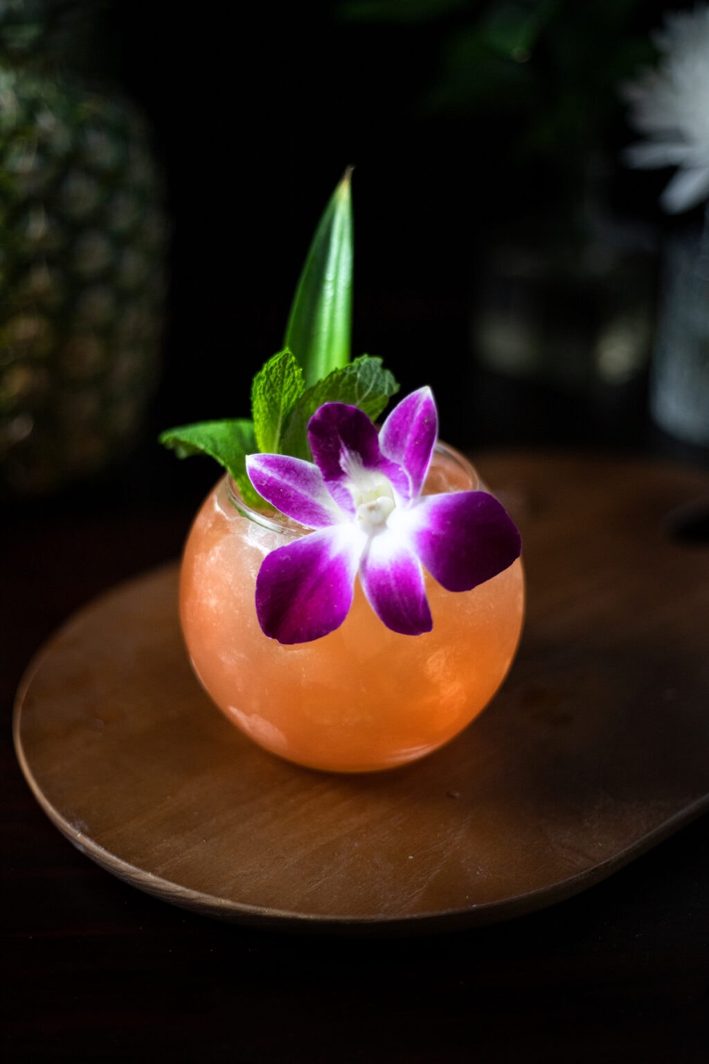 Ultimate Guide to Edible Flowers for Cocktails - Moody Mixologist