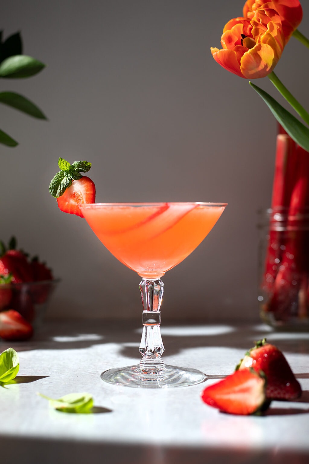 Moody Mixologist - Creative botanical cocktail recipes from my home bar.