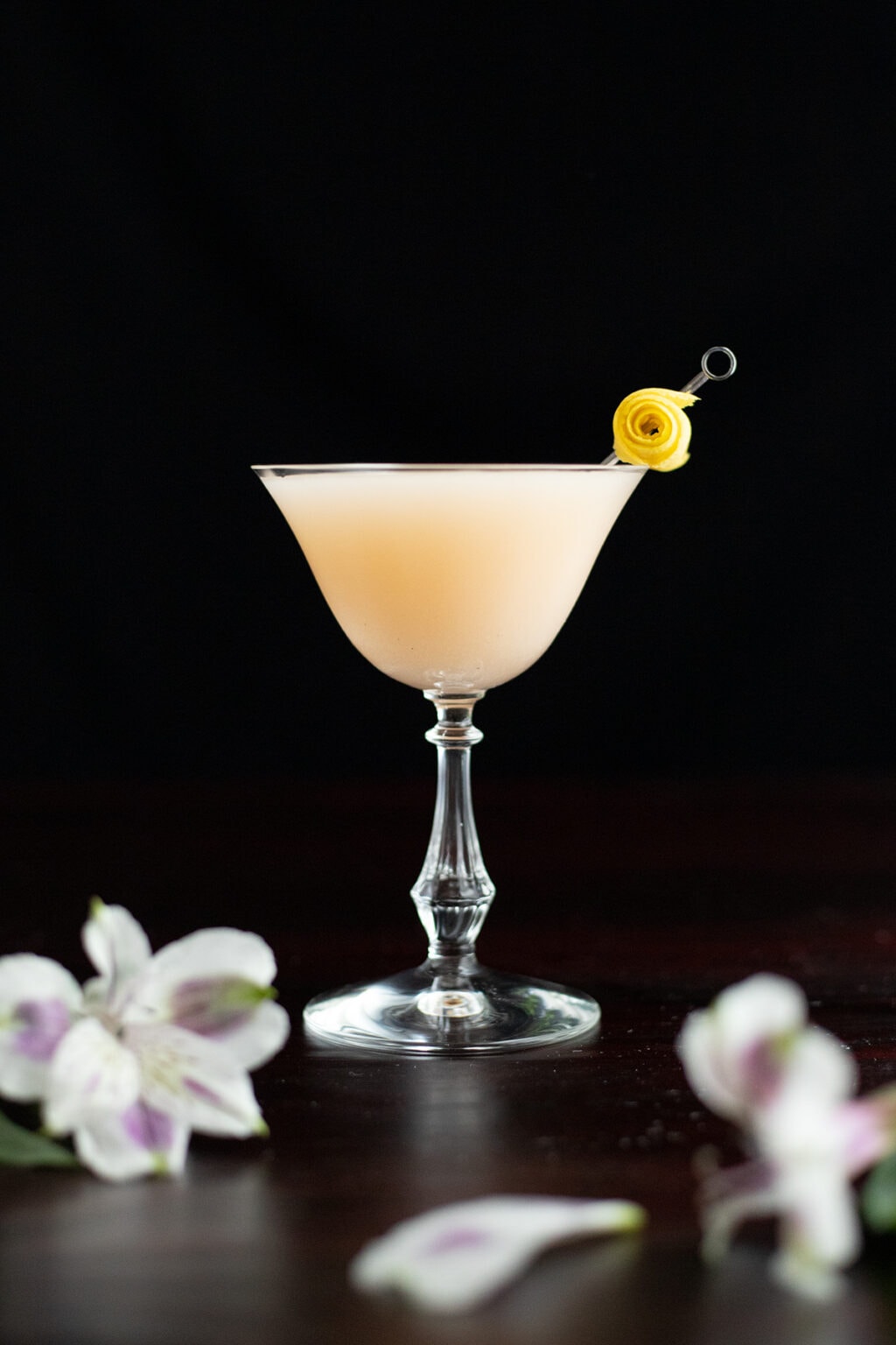 Army & Navy Cocktail Recipe - Moody Mixologist