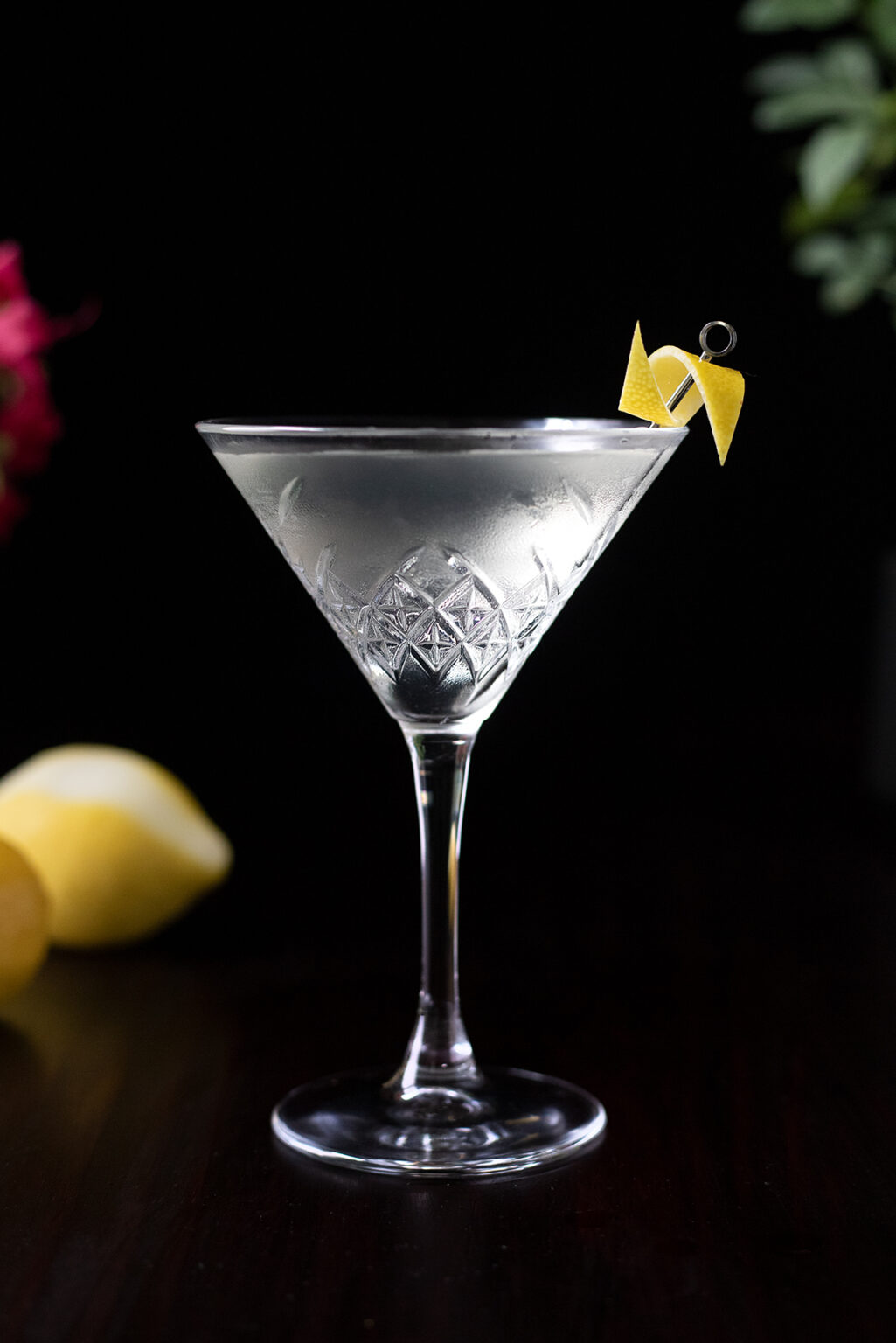 Guide to the Classic Martini - Moody Mixologist