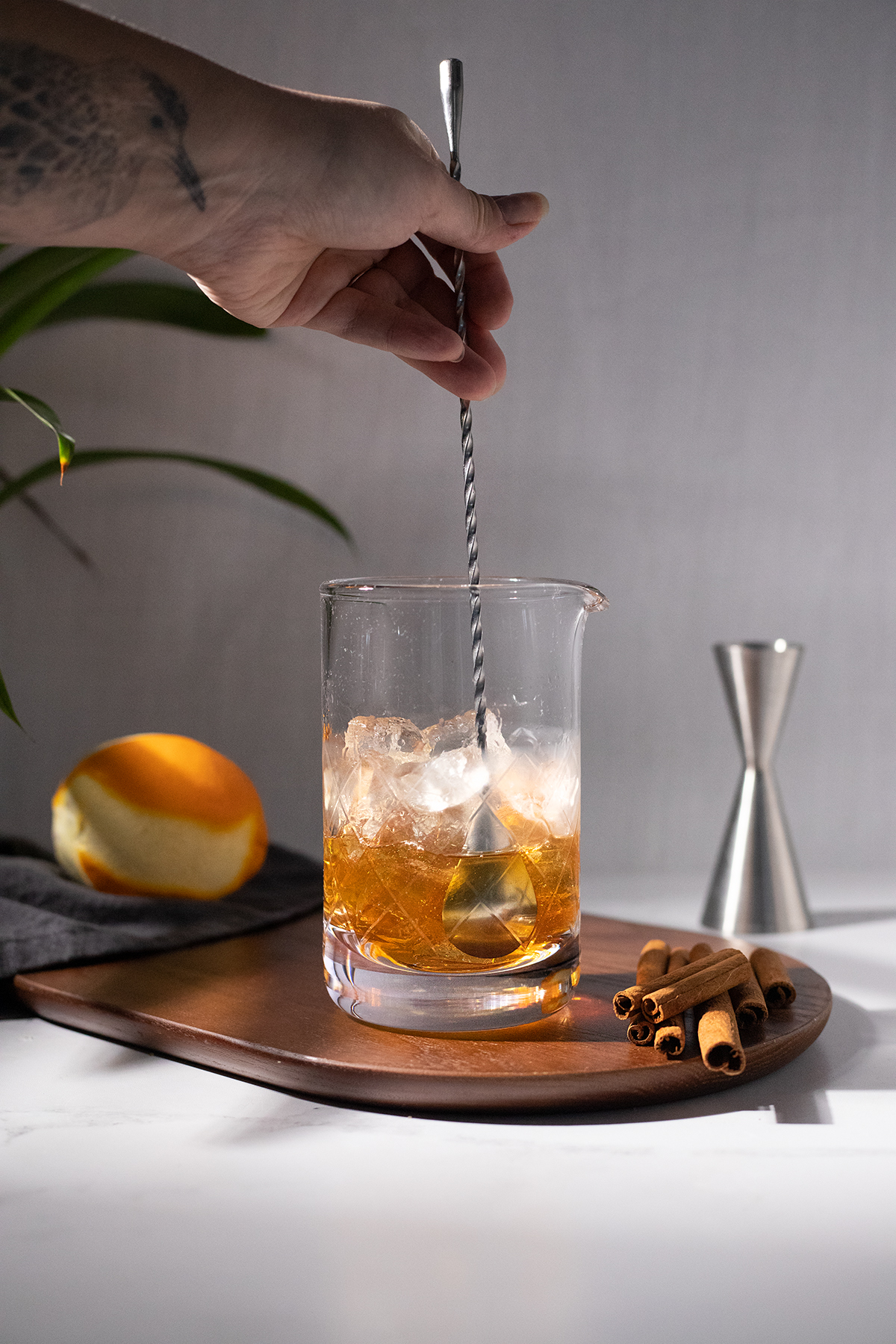 Moody Mixologist - Creative botanical cocktail recipes from my home bar.