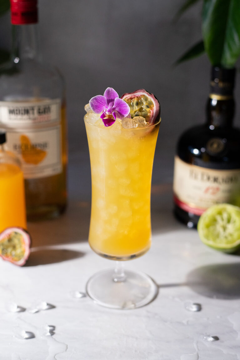 Guide to Easy Rum Mixed Drinks - Moody Mixologist