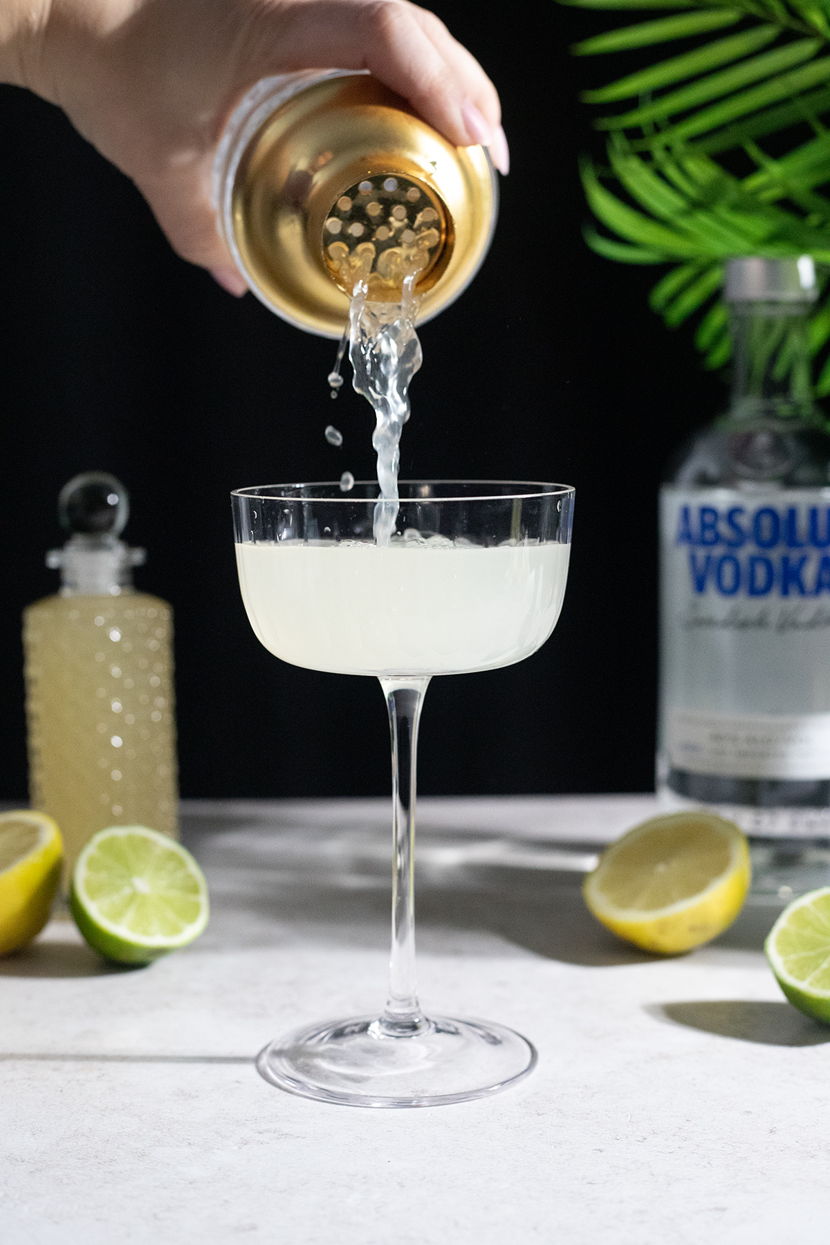 Easy Lemon Vodka Cocktail Recipe (3 Ingredients) - Moody Mixologist