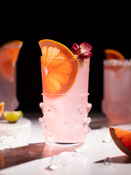 Moody Mixologist - Creative botanical cocktail recipes from my home bar.