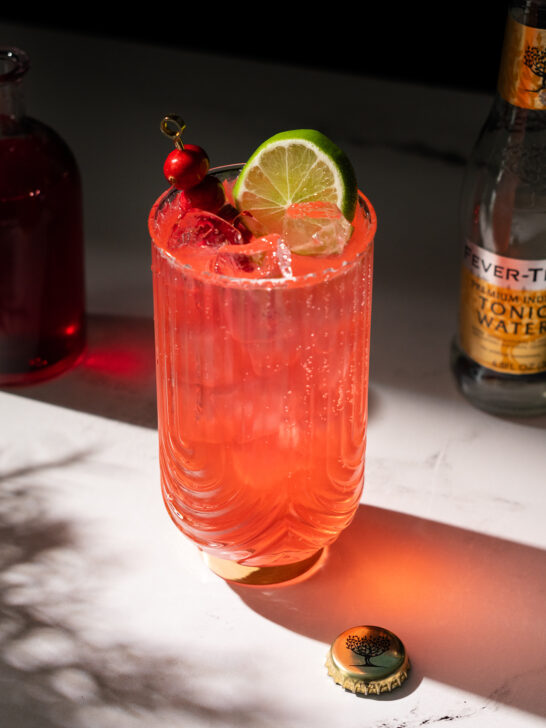 Moody Mixologist - Creative botanical cocktail recipes from my home bar.